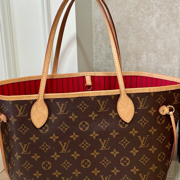 Louis Vuitton | Bags | Authentic Louis Vuitton Neverfull Mm Cherry Red ...